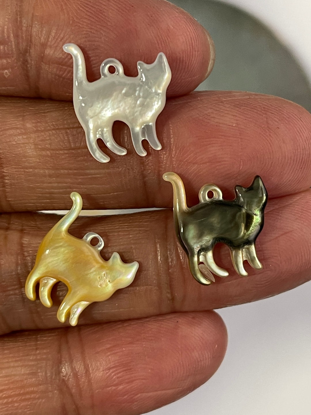 Hand Carved Mother of Pearl Cat Pendant, Mother of Pearl Cat Cabochon ...