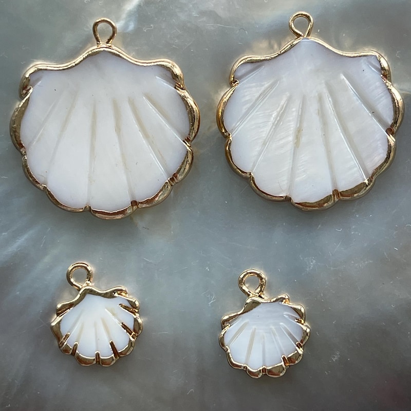 Sea Shell Pendant - Etsy