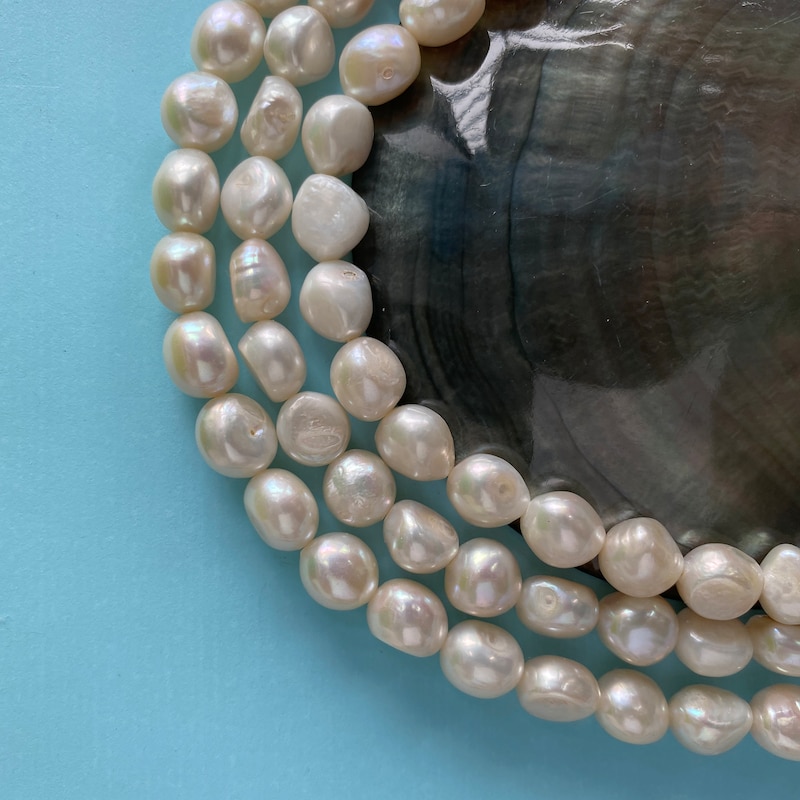 Oval Pearl Necklace - Etsy