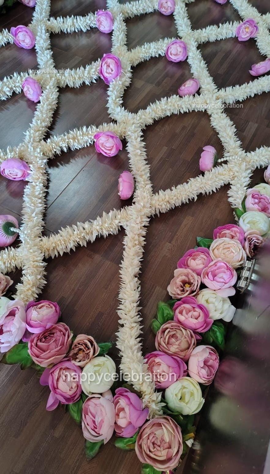 Off White Jasmine With Big Flower Bridal Entry Chaadar ,full Heavy ...