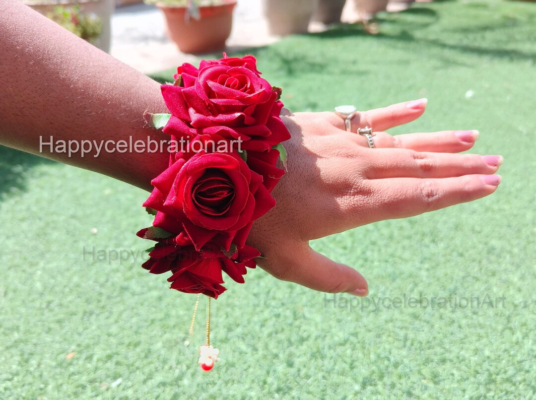 Big Rose Flower Hand Gajra With Adjustable Chain Lock,lightweight and ...