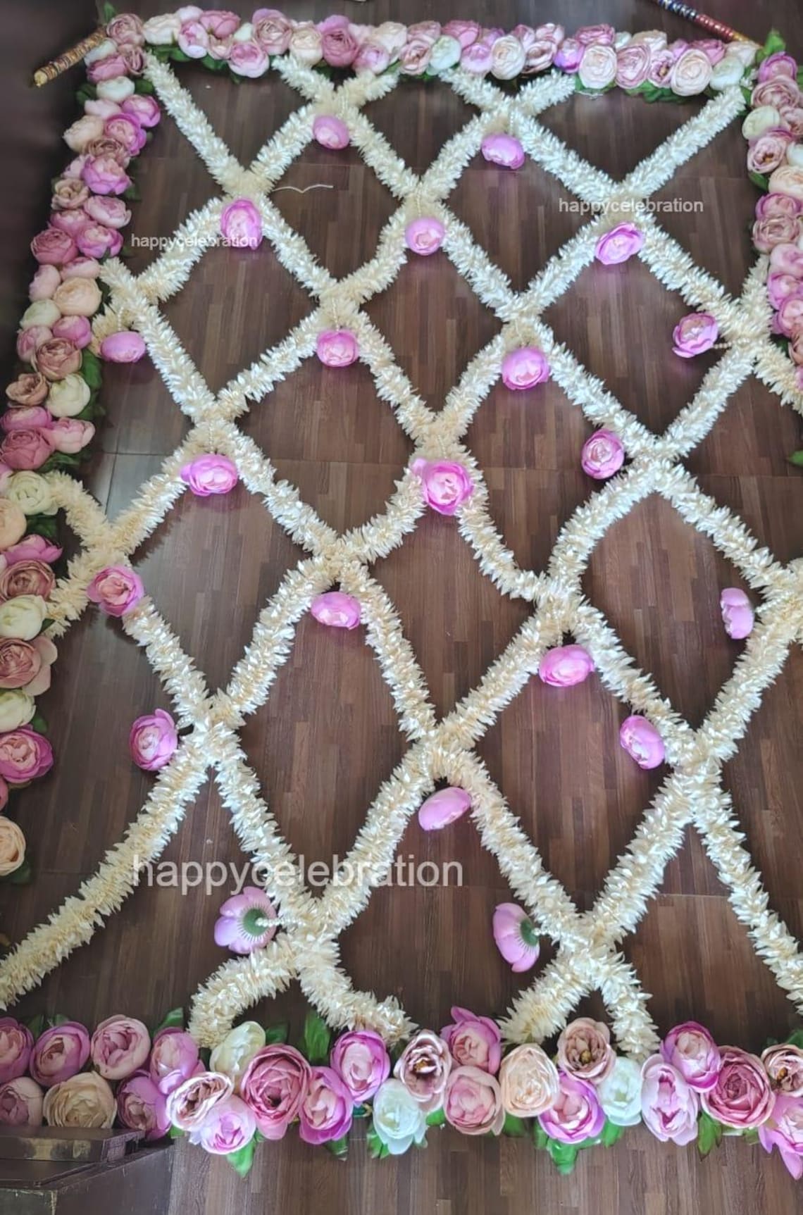 Off White Jasmine With Big Flower Bridal Entry Chaadar ,full Heavy ...