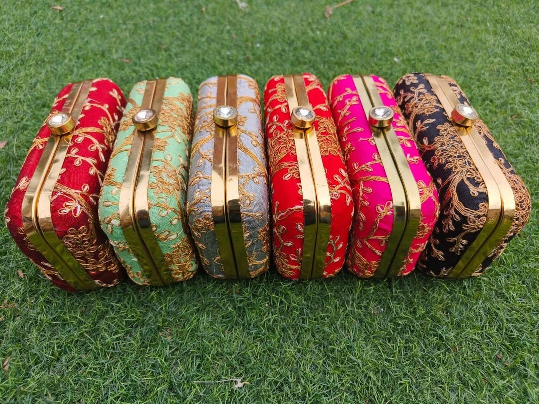 Indian Clutch Bags: Perfect Wedding Wear Handbags Embroidered Clutch ...