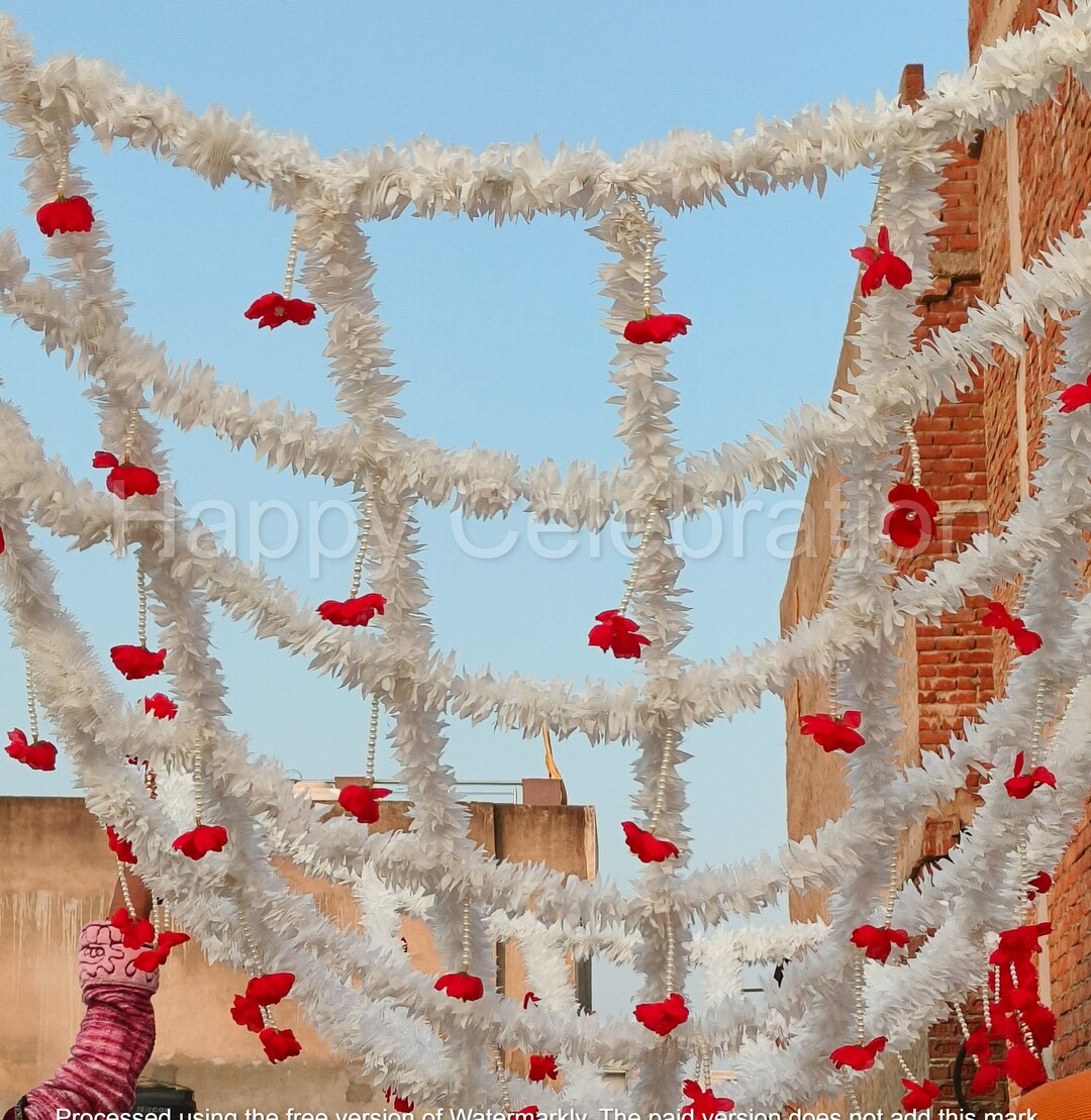 Indian Wedding Flower Canopy: Bridal Chadar & Elegant Décor, Phoolon Ki ...