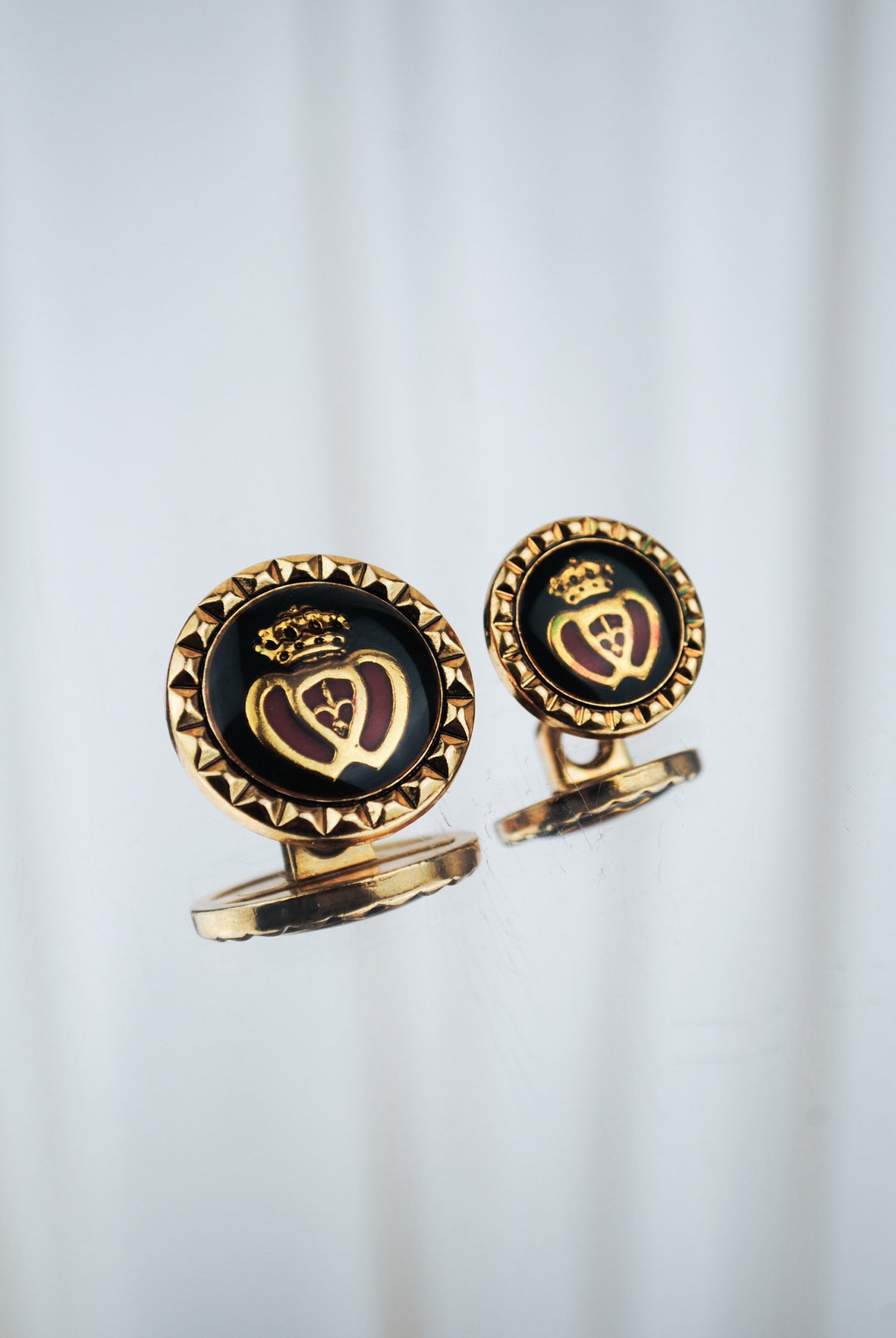 Golden Button With Crown Emblem Available in 2 Sizes 20mm, 15mm Price ...