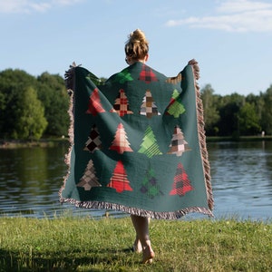 Plaid Trees Christmas Blanket: Woven Cotton Throw for Winter Decor ...