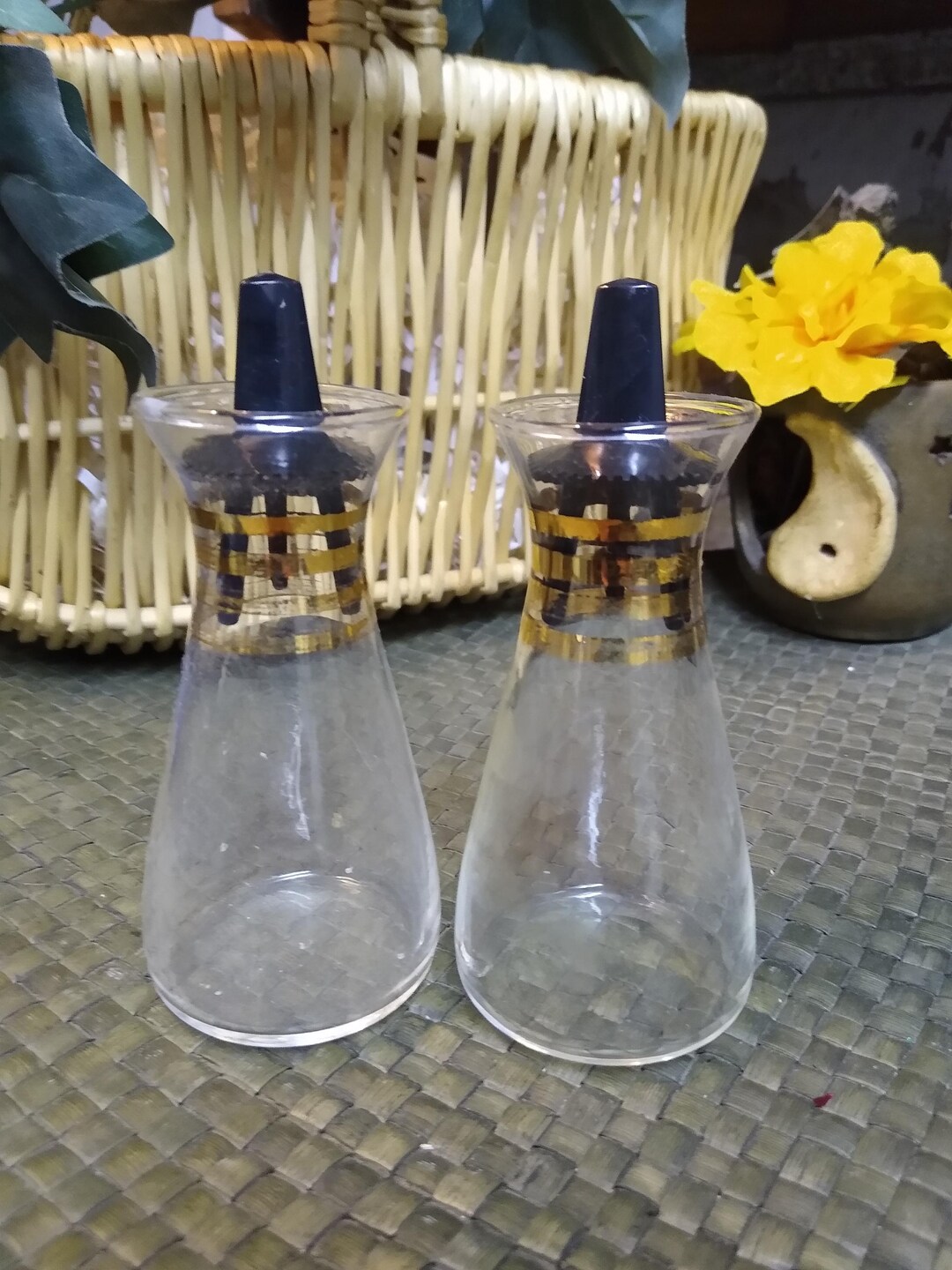 Pair of Midcentury Pyrex Corning Atomic Salt and Pepper Shakers - Etsy