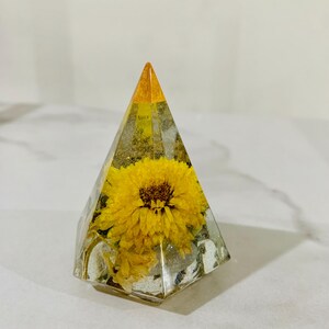 Floral Resin Ring Holder: Preserved Flower Jewelry Display - Etsy