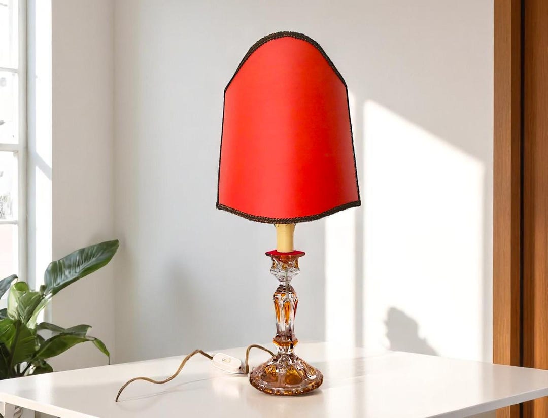 Abajur de mesa Art Nouveau vermelho cristal com meia cúpula. - Etsy ...