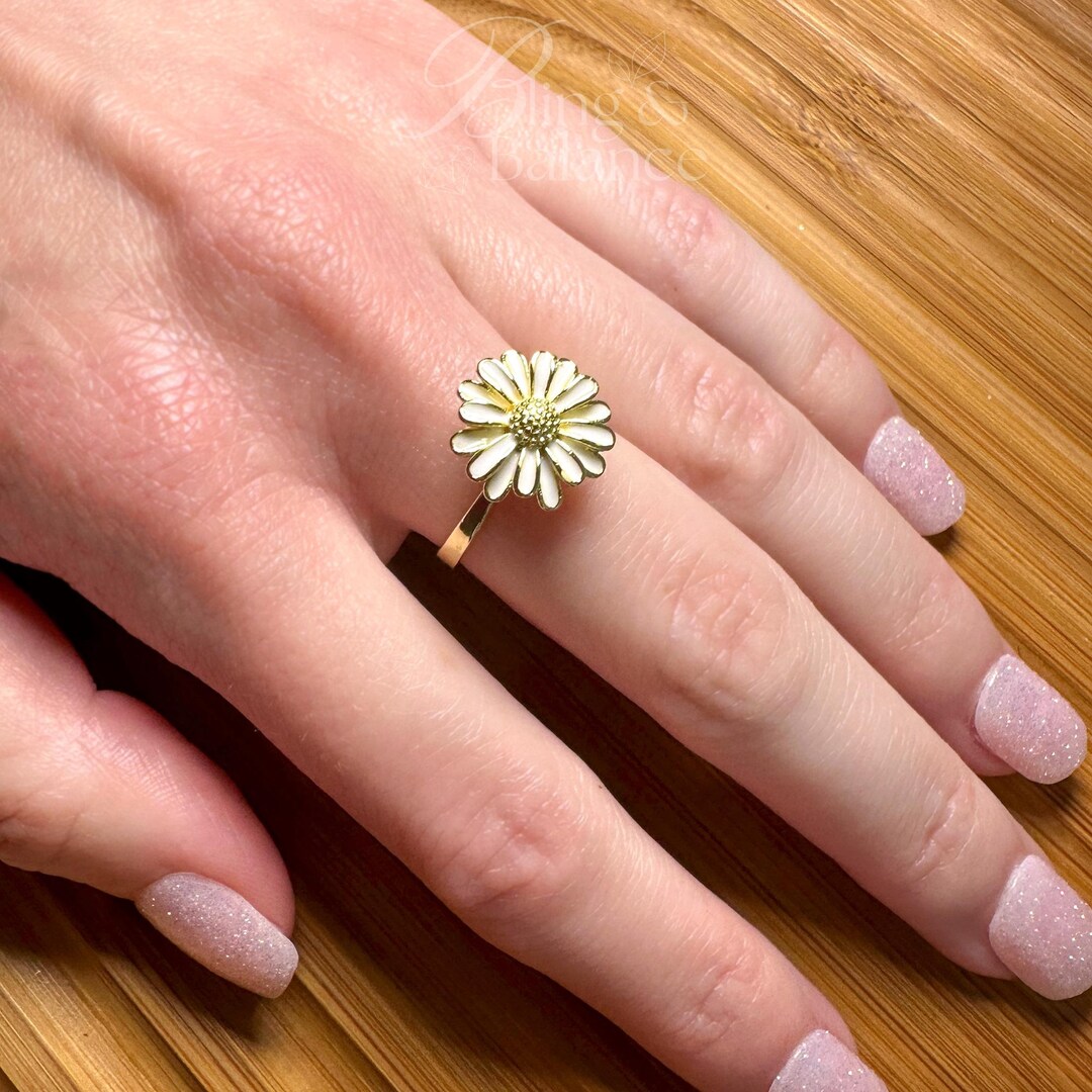 Daisy Flower Spinning Gold Anxiety Ring • White Floral Adjustable ...