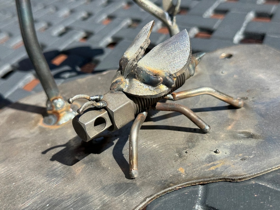 Metal Art Bees - Etsy