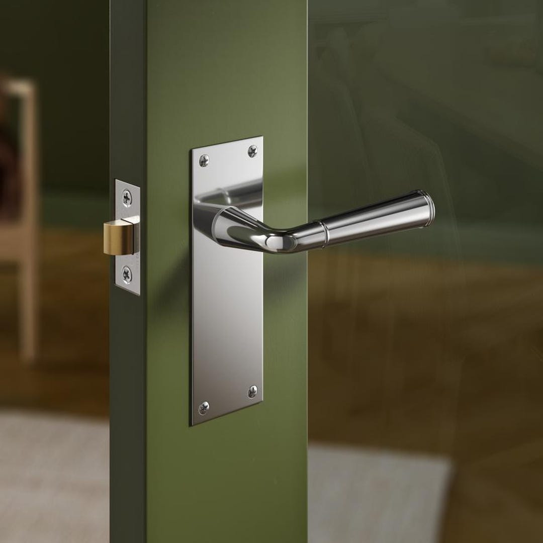 Howdens Fuller and Forge Arno Polished Chrome Lever on Backplate Latch ...