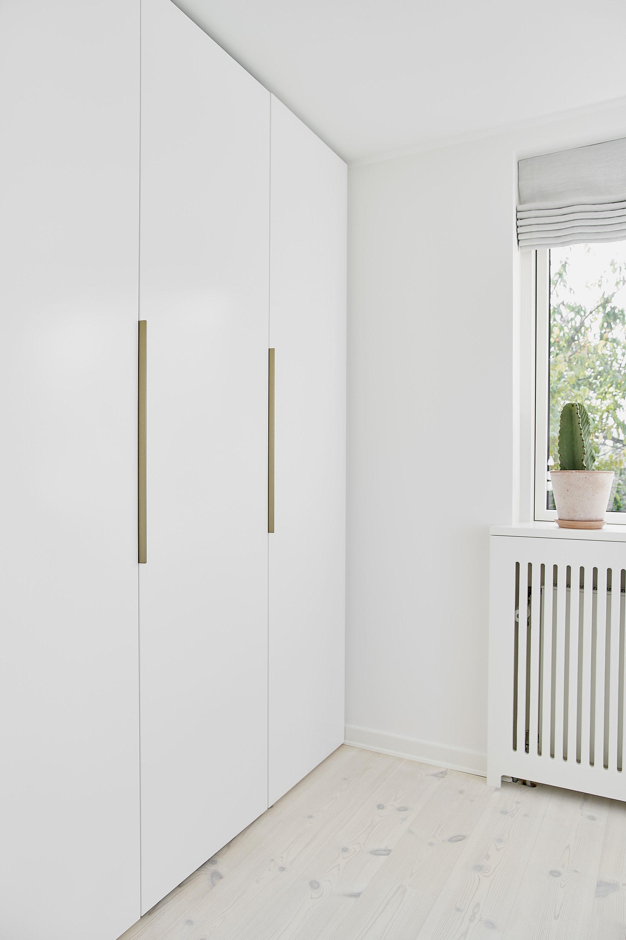 Furnipart Edge Straight Brushed Brass Profile Trim Handle 40mm 100mm ...