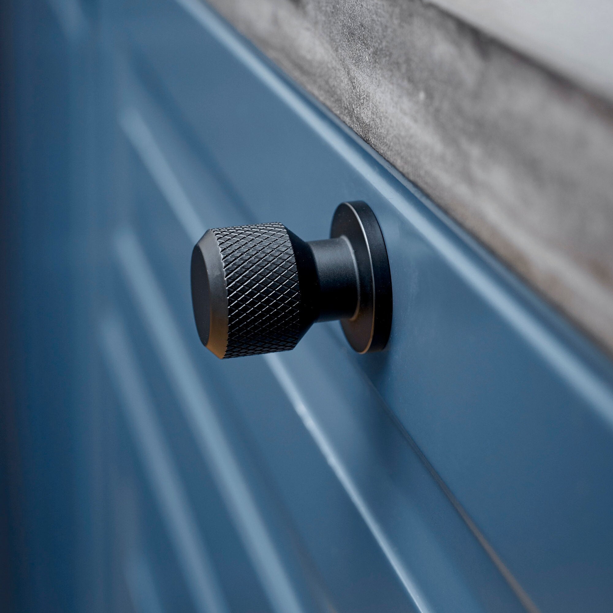 Furnipart Manor Knurled Handles & Knobs Matt Black - Etsy