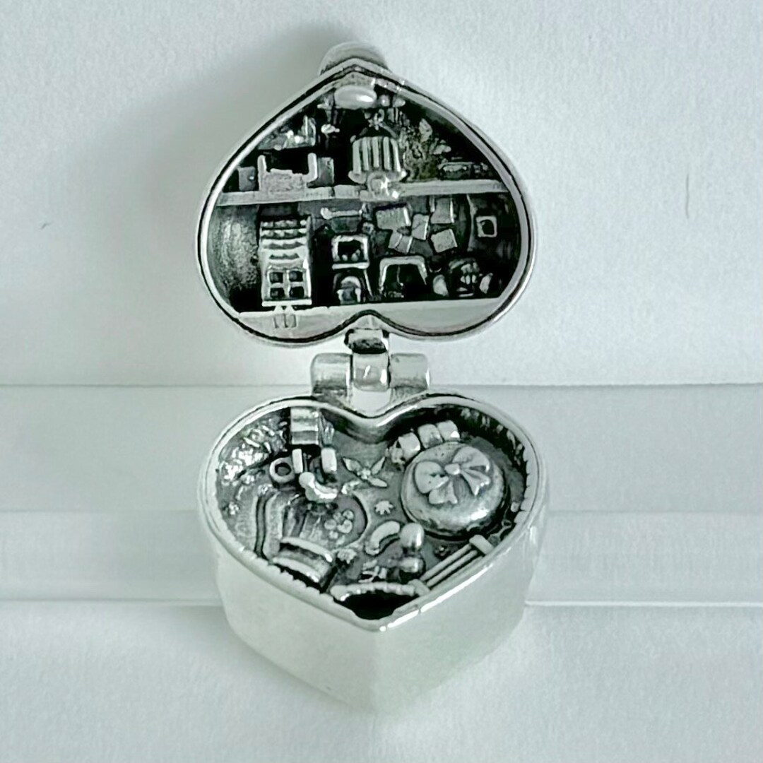 Polly Pocket Strollin' Baby Polly's Playtime Fun Sterling Silver Charm ...