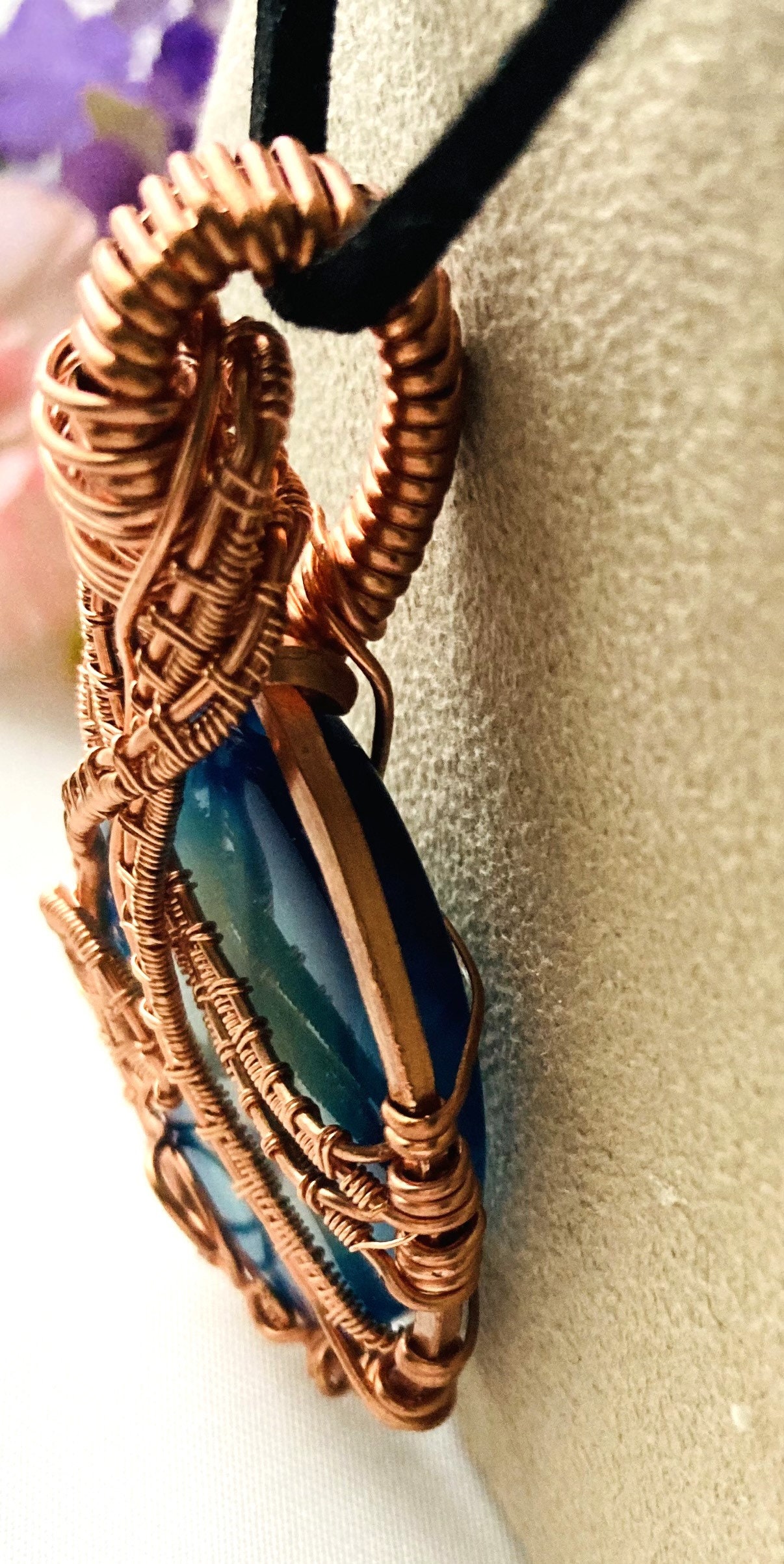 Weaving Around Curves and Twists Pendant / Enchanting Wire Weaving Work ...