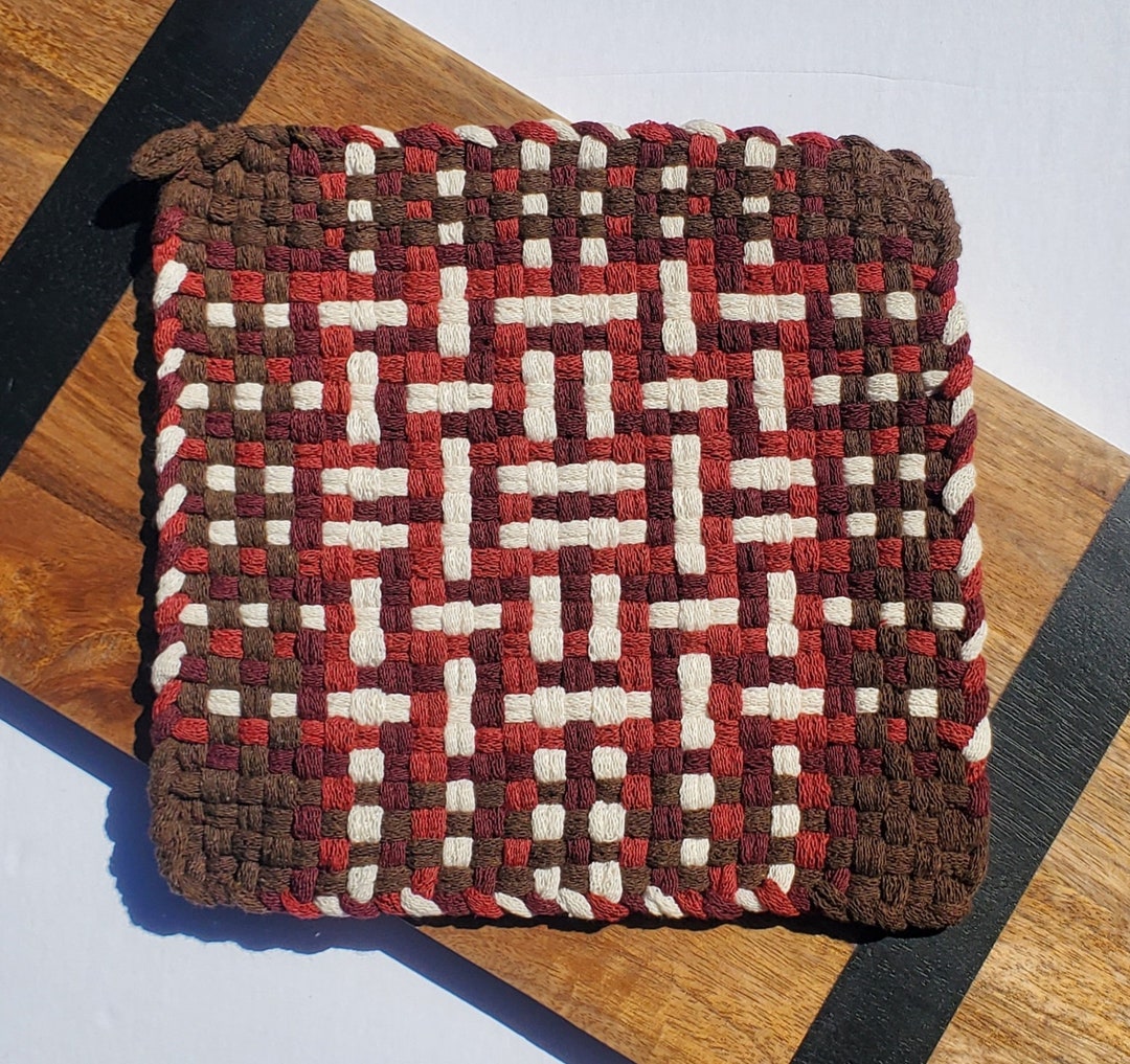 Tri Color Confetti Center With Border-chocolate, Cayenne, Burgundy, and ...