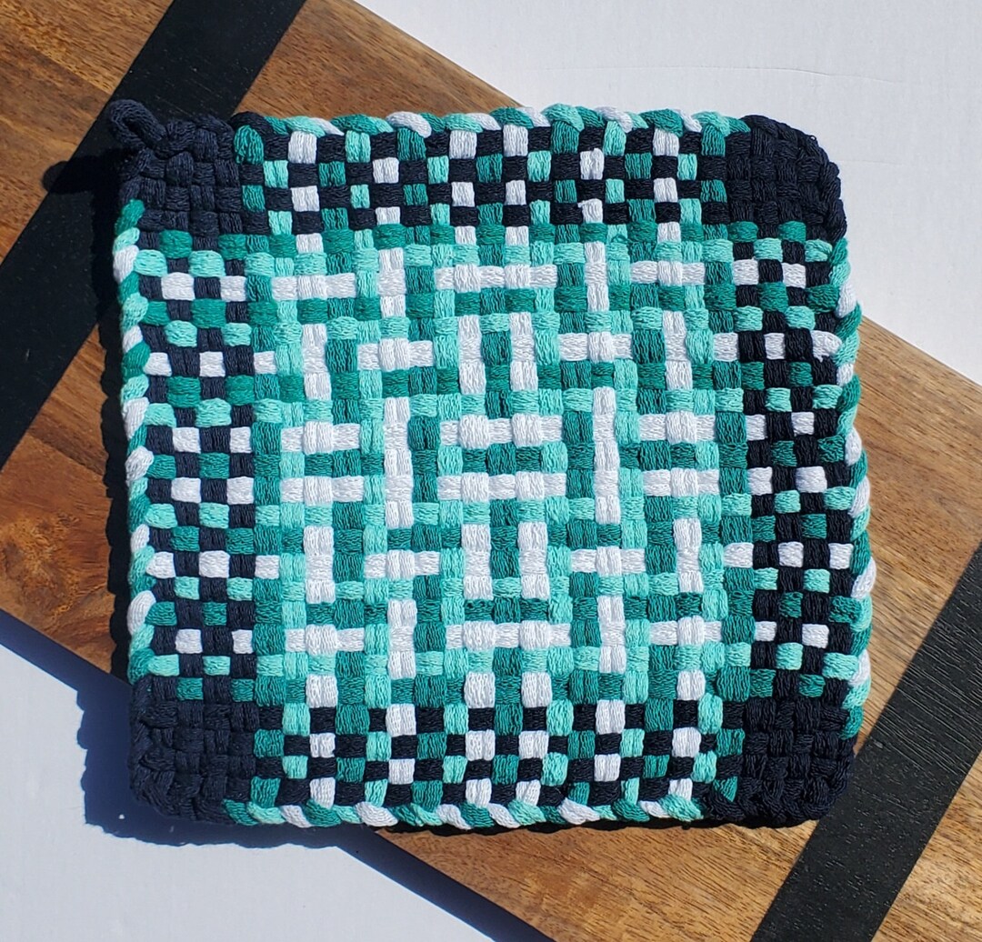 Tri Color Confetti Center With Border-peacock, Seaglass, White, and ...