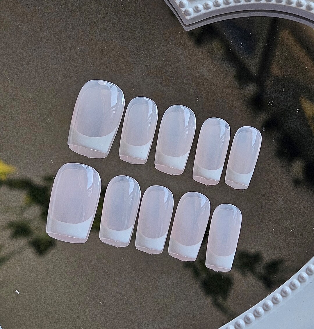 Simple French Tip Press Ons - Etsy
