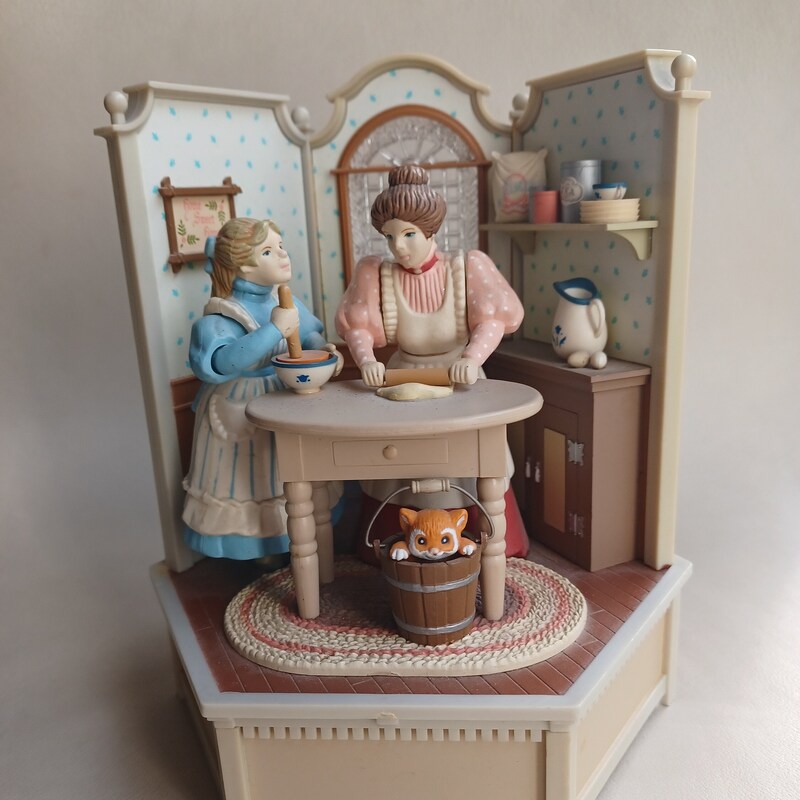 Enesco toy box music box - Etsy.de