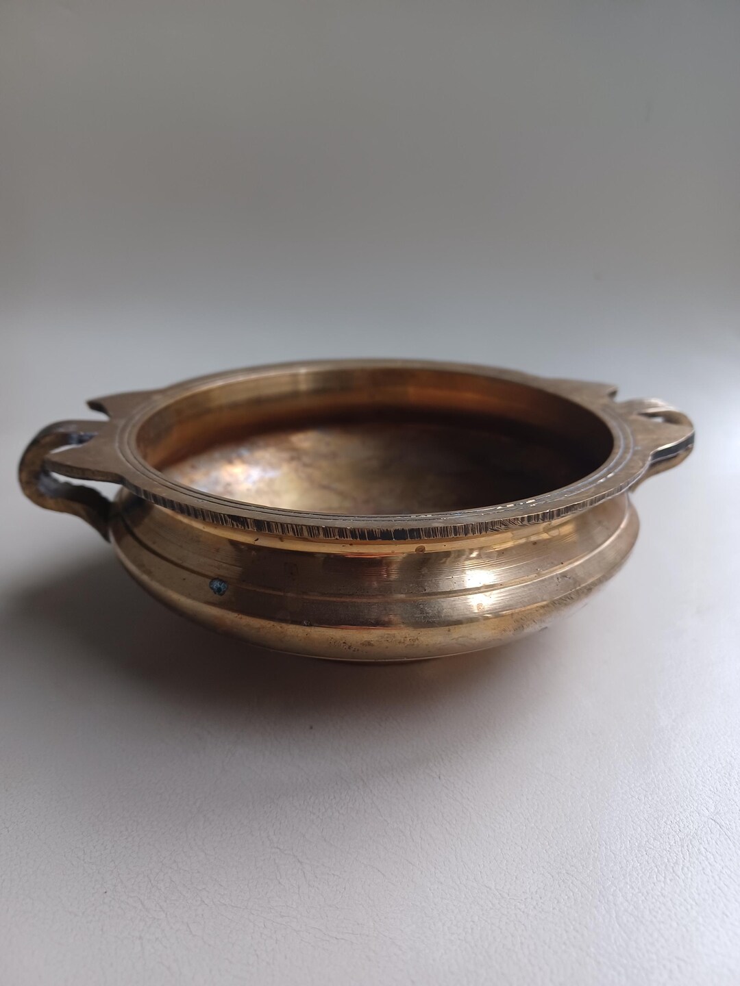 Vintage Solid Brass Traditional Urli Bowl Handled Bowl Flower Pot Uruli ...