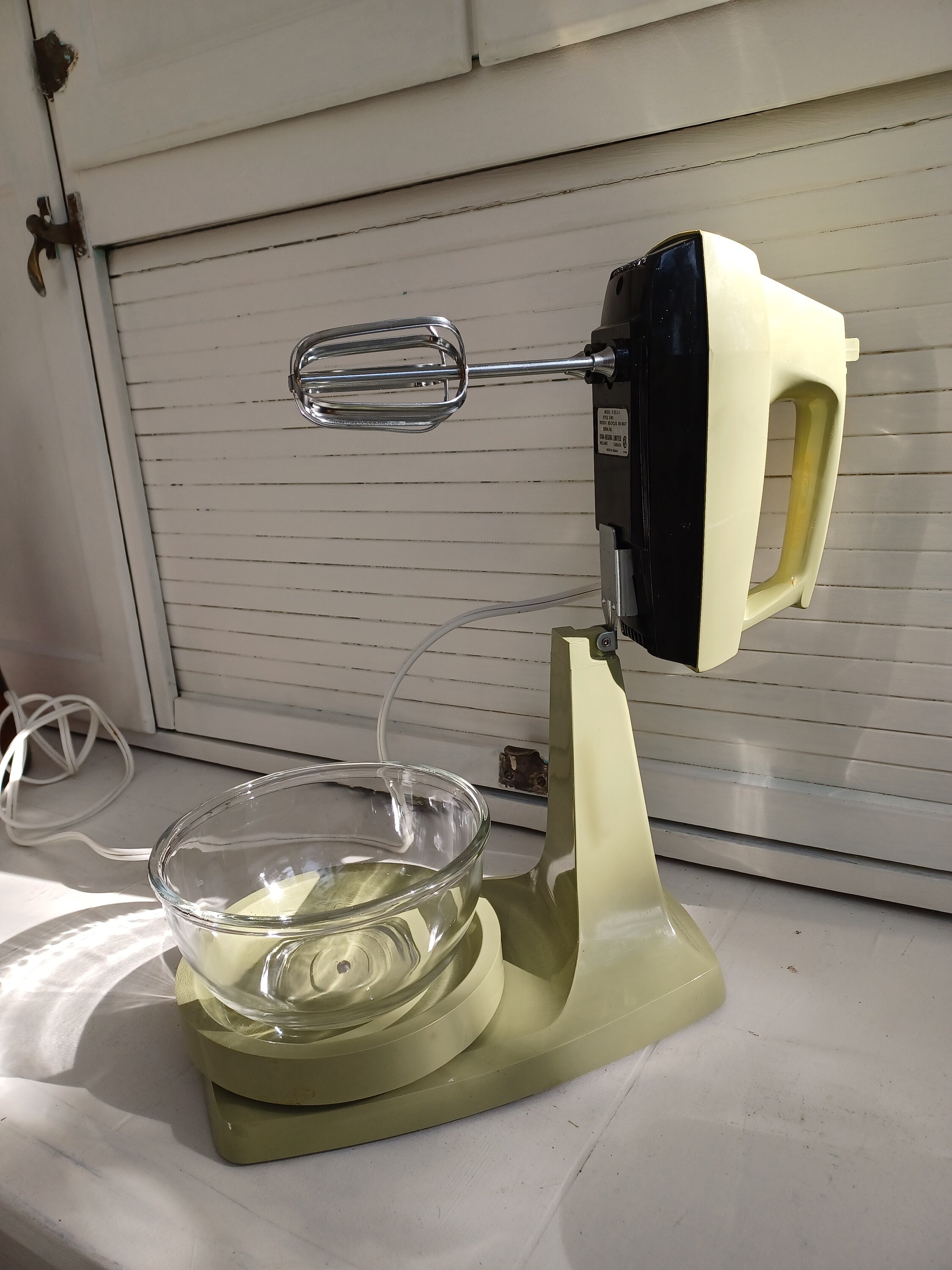 Vintage Avocado Iona Hand/stand Mixer With Two Mixing Bowls - Etsy