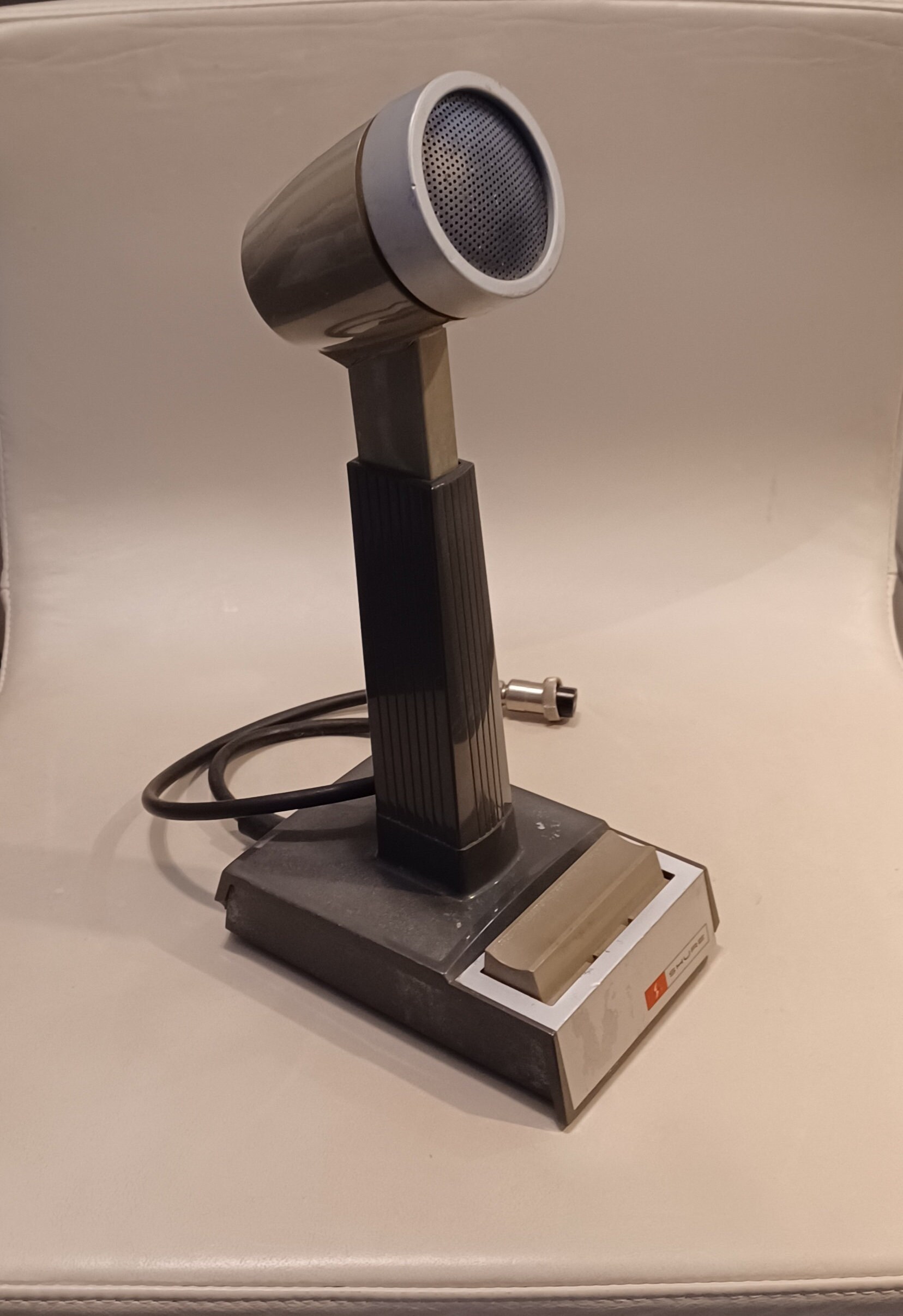 Vintage MCM Shure Brothers Inc. Model 444 Controlled Magnetic ...