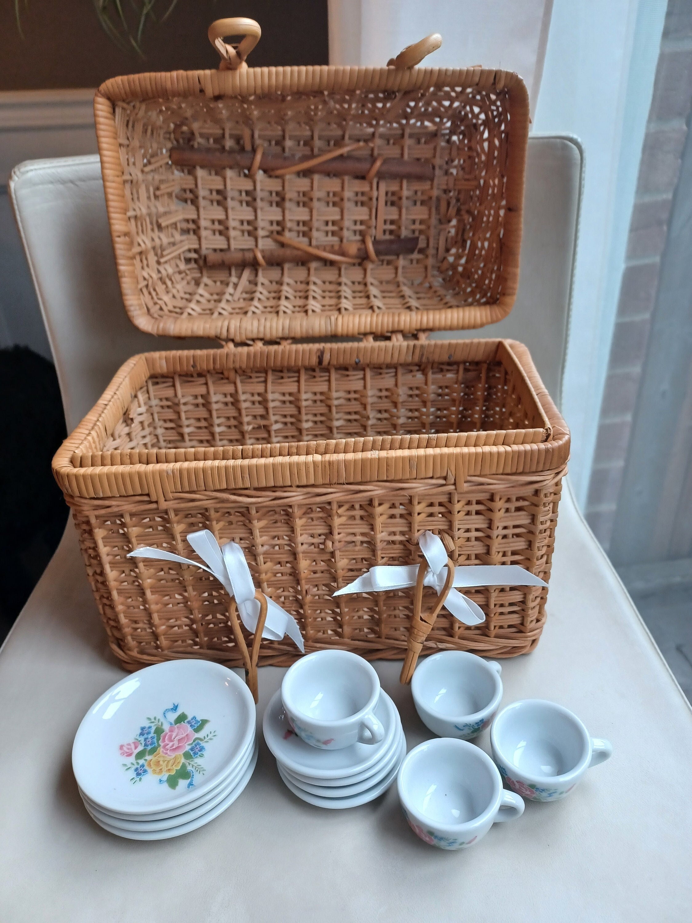 Vintage Children's Porcelain Tea Set in Handled Basket - Etsy