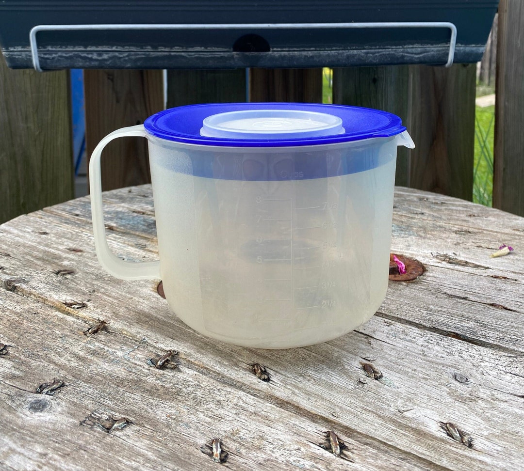 Vintage Tupperware 2 Qt/8 Cup Mix N Stor Measuring Container With Dark ...