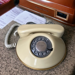 Vintage 1980's Beige Rotary Phone With Gold Base - Etsy