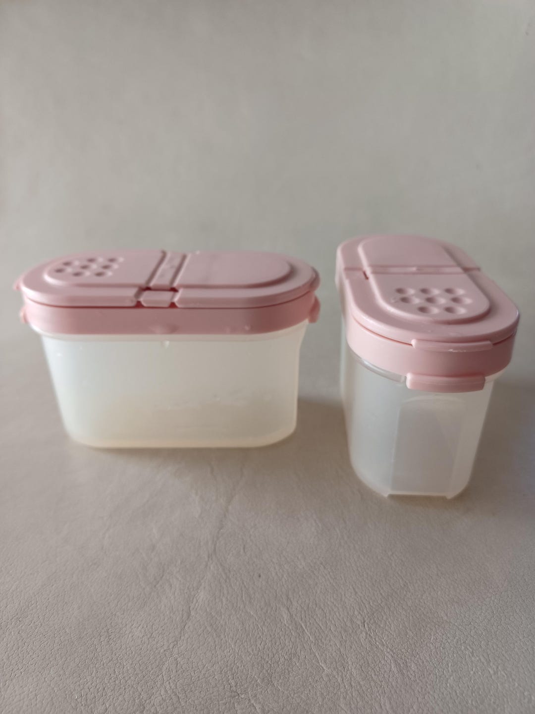 Vintage Set of 2 Tupperware Spice Salt and Pepper Snap Top Containers ...