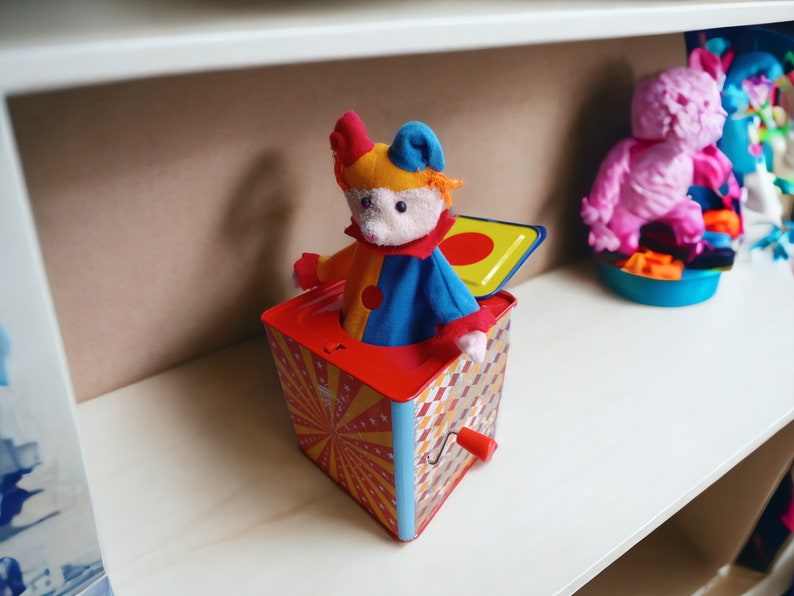 Vintage Schylling Jack in the Box Childhood Toy Music Box Crank Spring ...
