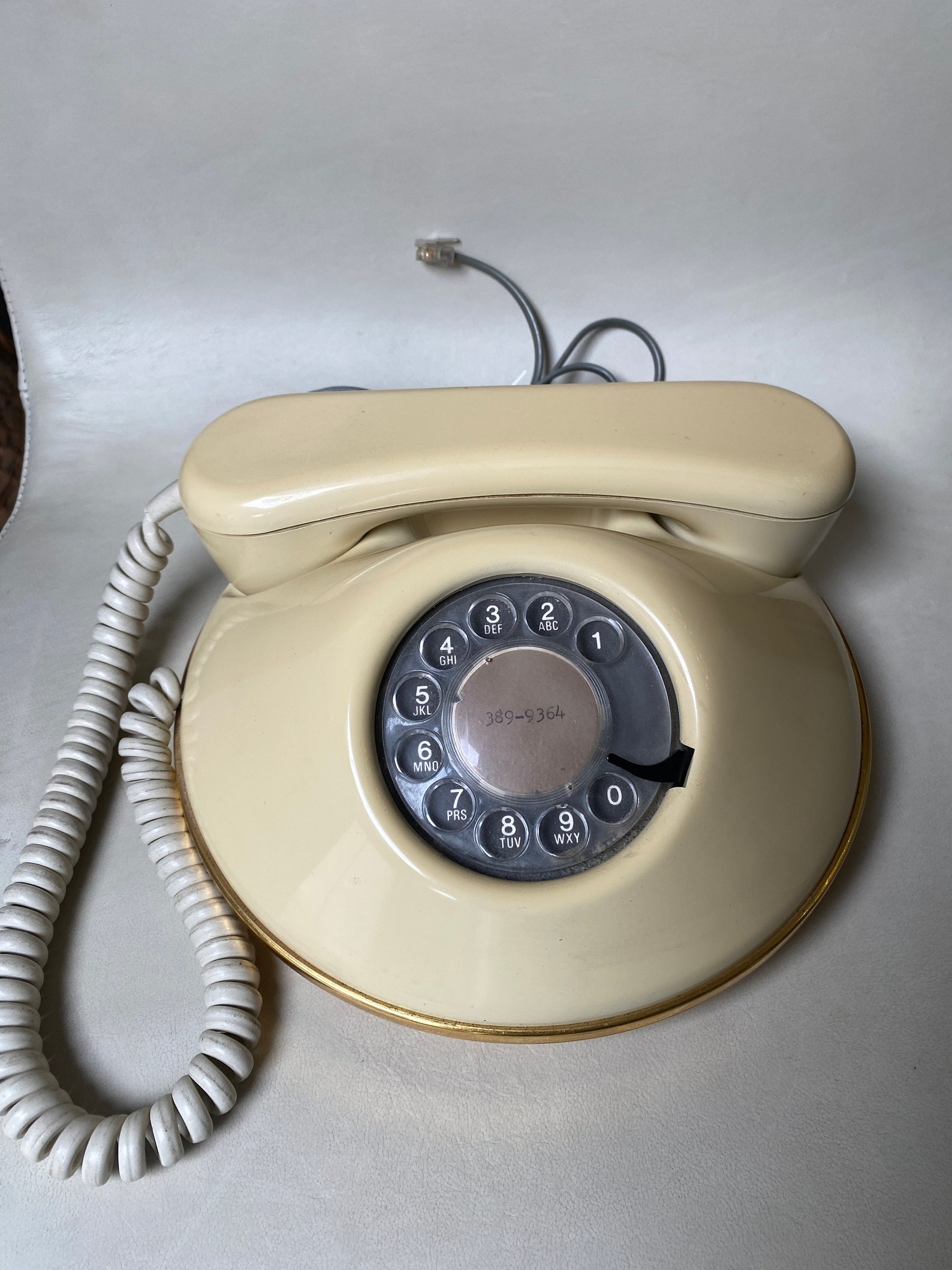 Vintage 1980's Beige Rotary Phone With Gold Base - Etsy