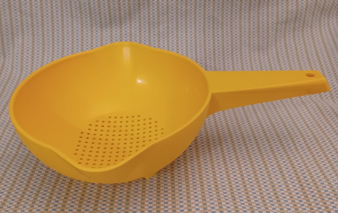 Vintage Small Golden Yellow Tupperware Strainer With Long - Etsy