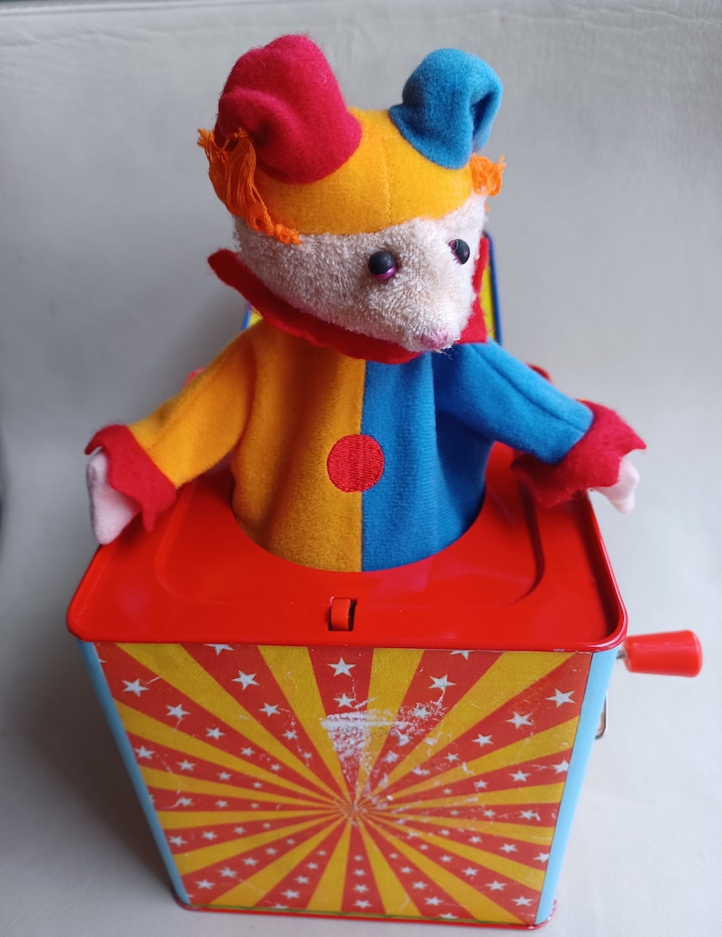 Vintage Schylling Jack in the Box Childhood Toy Music Box Crank Spring ...