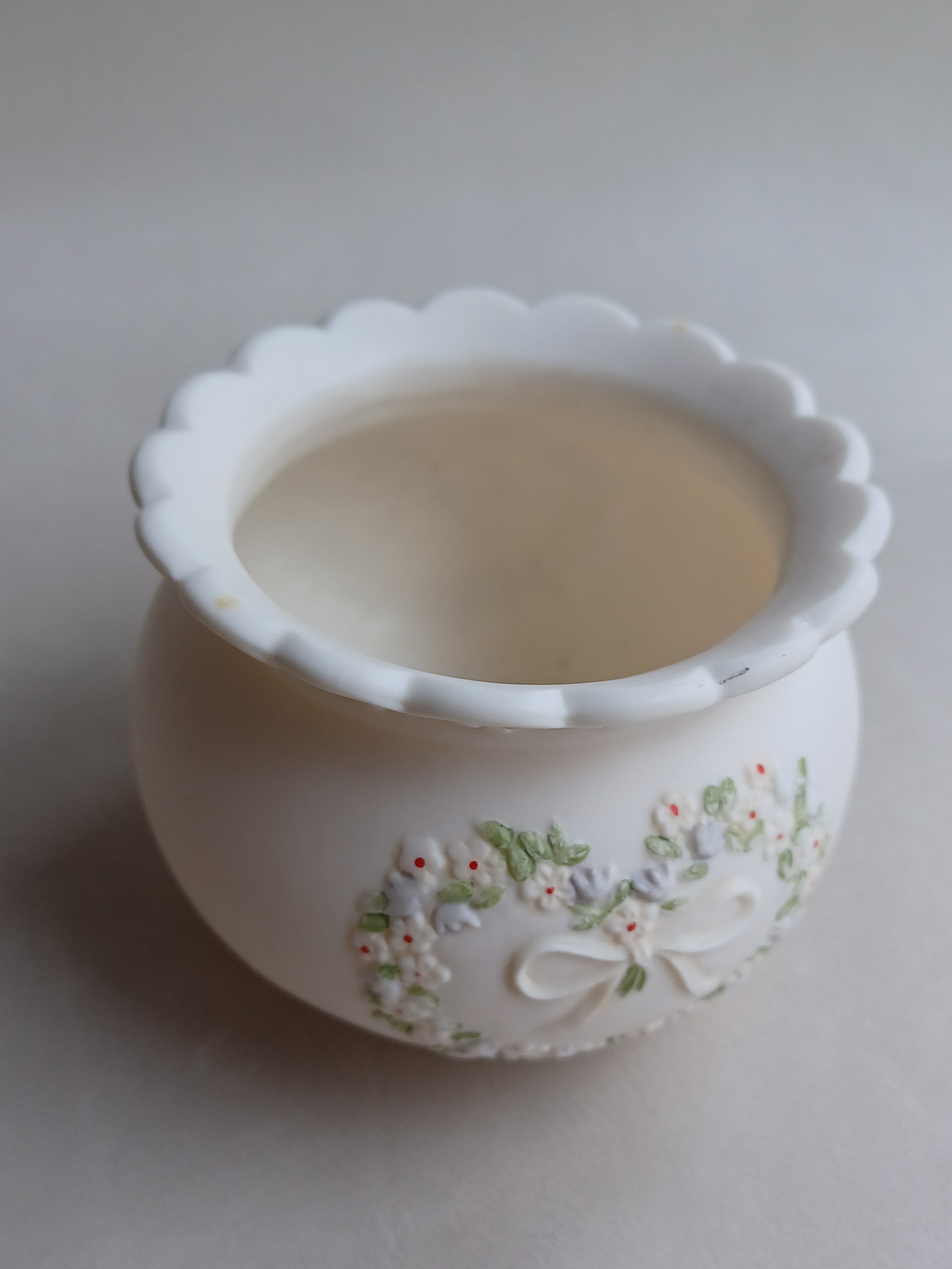 Vintage White Ceramic Cache Pot With Floral Heart Design and Bow Flower ...