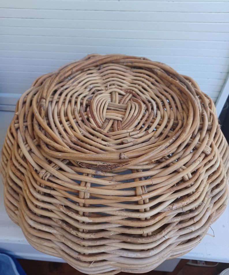 Vintage Large Round Wicker Basket Household Storage Container Rattan ...