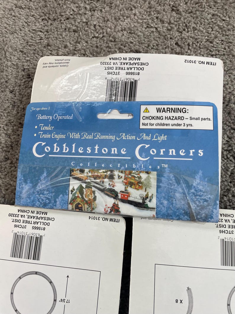 Cobblestone Corners Train Tracks and Train Set - Battery Operated ...