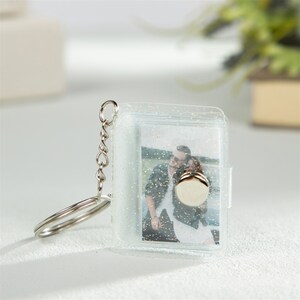 Customized 20 Photos Mini Album Keychain, Photo Scrapbook Keyring ...