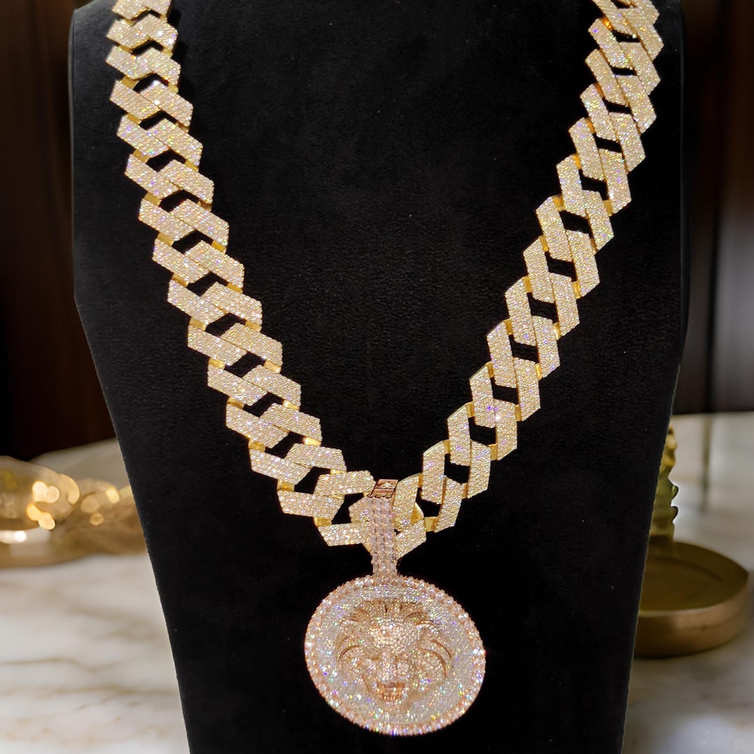 Moissanite Cuban Chain Pendant Round Natural Moissanite Tester Pass ...