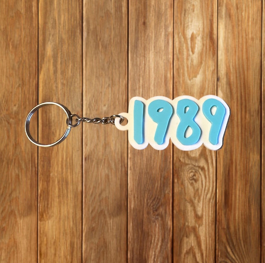 1989 Swiftie Keychain - Unique Taylor Tour Gift - 3D Printed Keychain ...