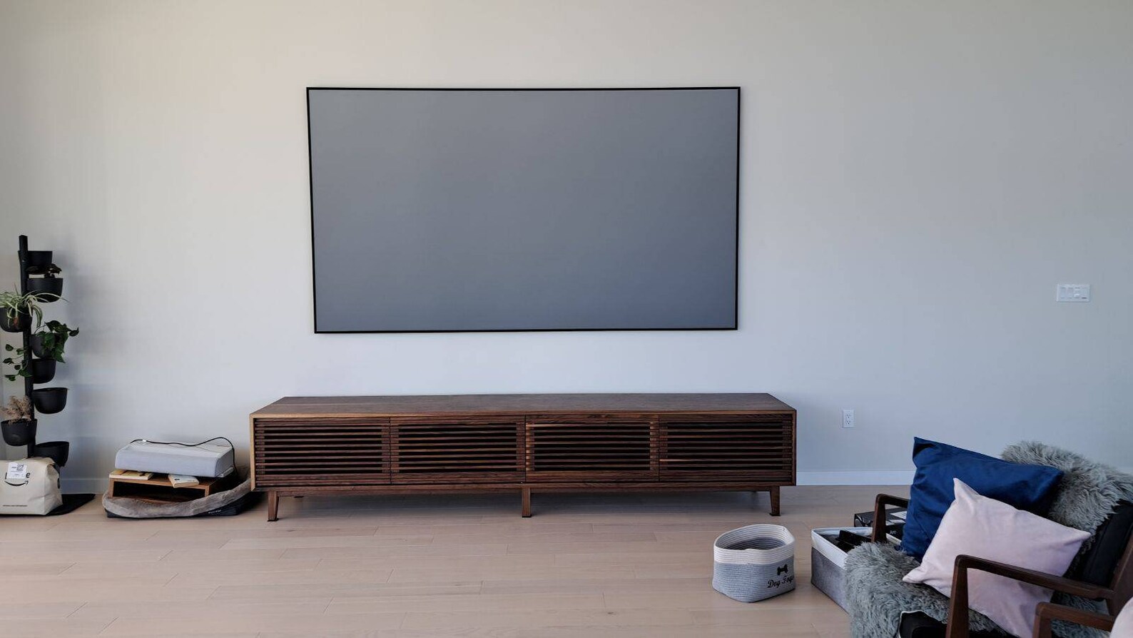 Slat Door Media Console - Etsy