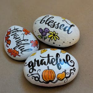 Thanksgiving Gratefulness Painted Rocks- Set of 3 Kindness Rocks - Etsy