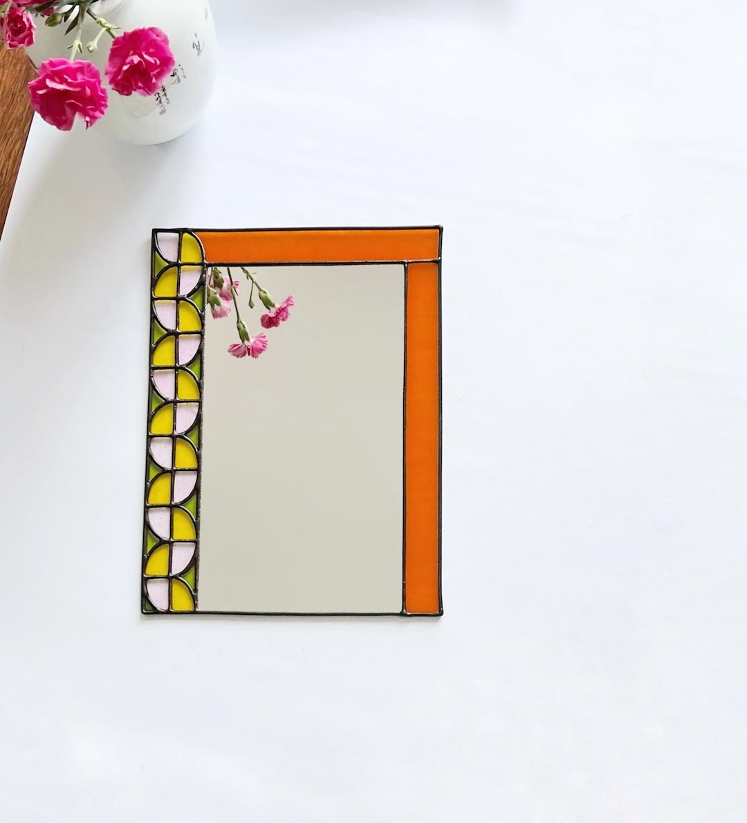 Stained Glass Mirror Retro Pattern Design, Modern Glass Art, Stained ...