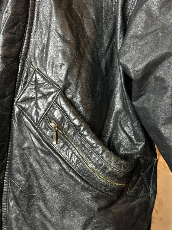 Rare (B110) vintage leather jacket. - Gem