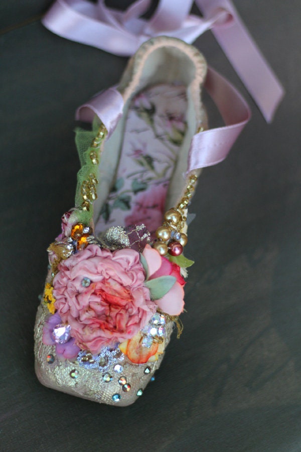 Decorative Embellished Painted Ballett Shoe baroque Fairytale With Hand ...