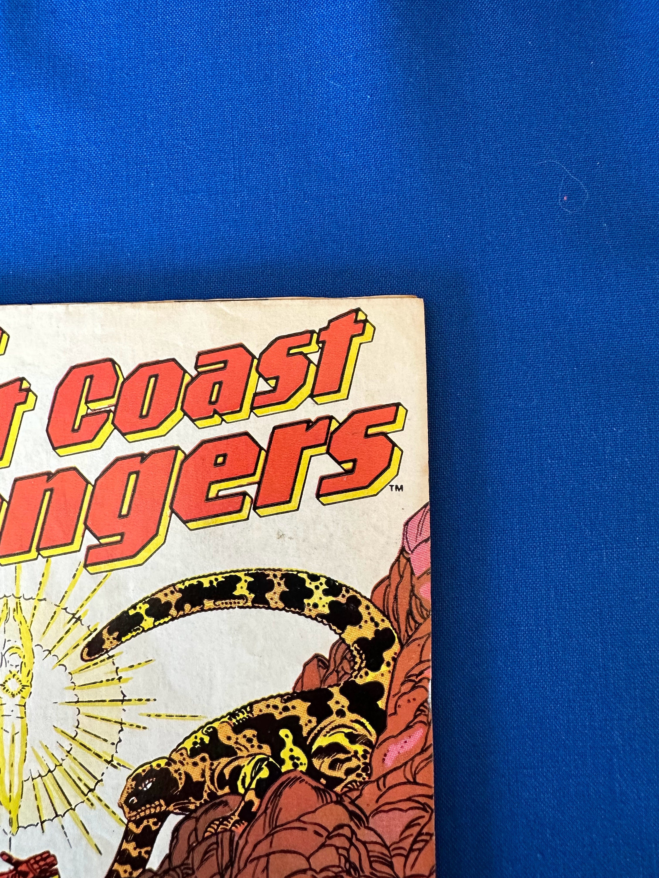 17 VF the West Coast Avengers Key Comic Book very Fine Sunstroke First ...