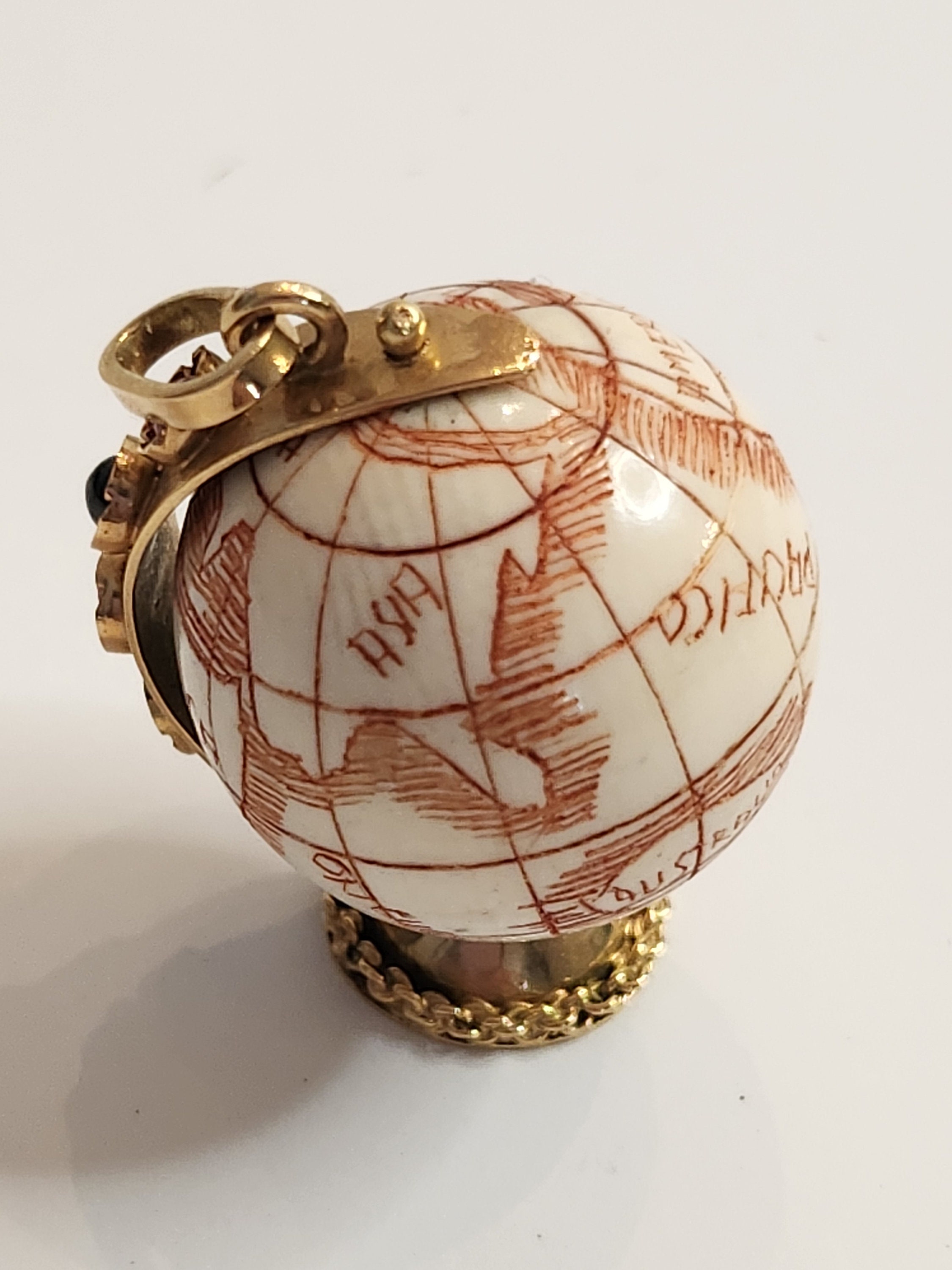 18k Solid Gold Rotating Carved Globe Pendant Charm Ruby & Blue Sapphire ...