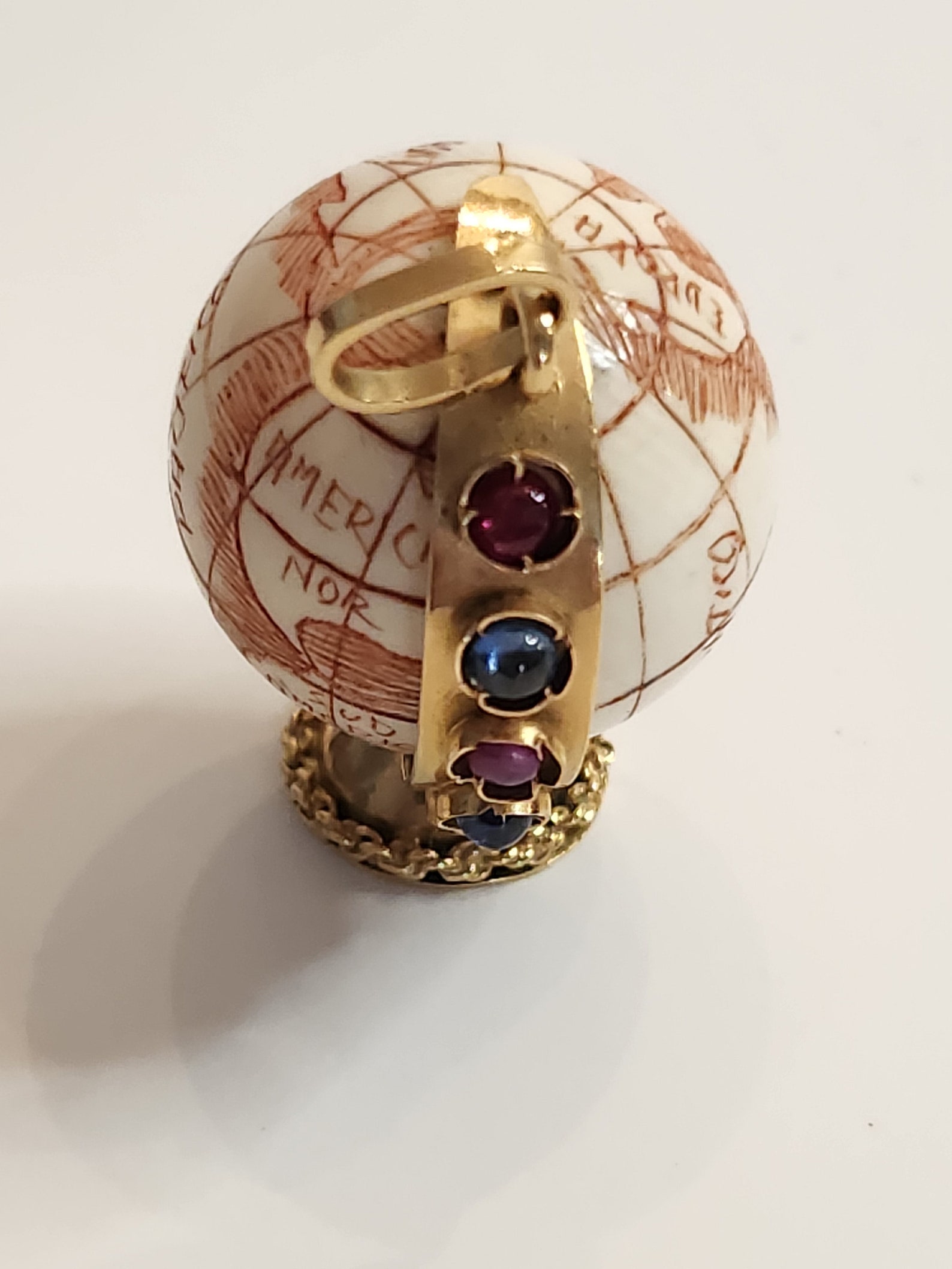 18k Solid Gold Rotating Carved Globe Pendant Charm Ruby & Blue Sapphire ...