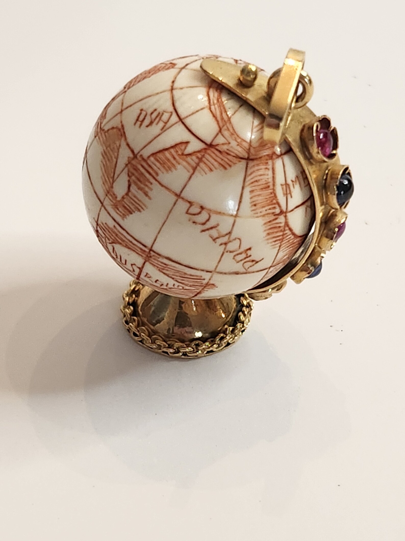 18k Solid Gold Rotating Carved Globe Pendant Charm Ruby & Blue Sapphire ...